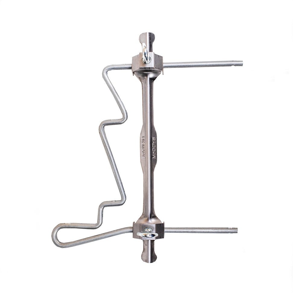 Kicker Bracket - Reduce the Need for Excessive Materials