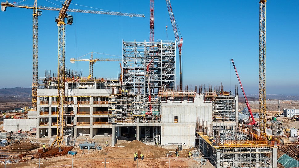 PERI portfolio u izuzetnim projektima oplate i skela.